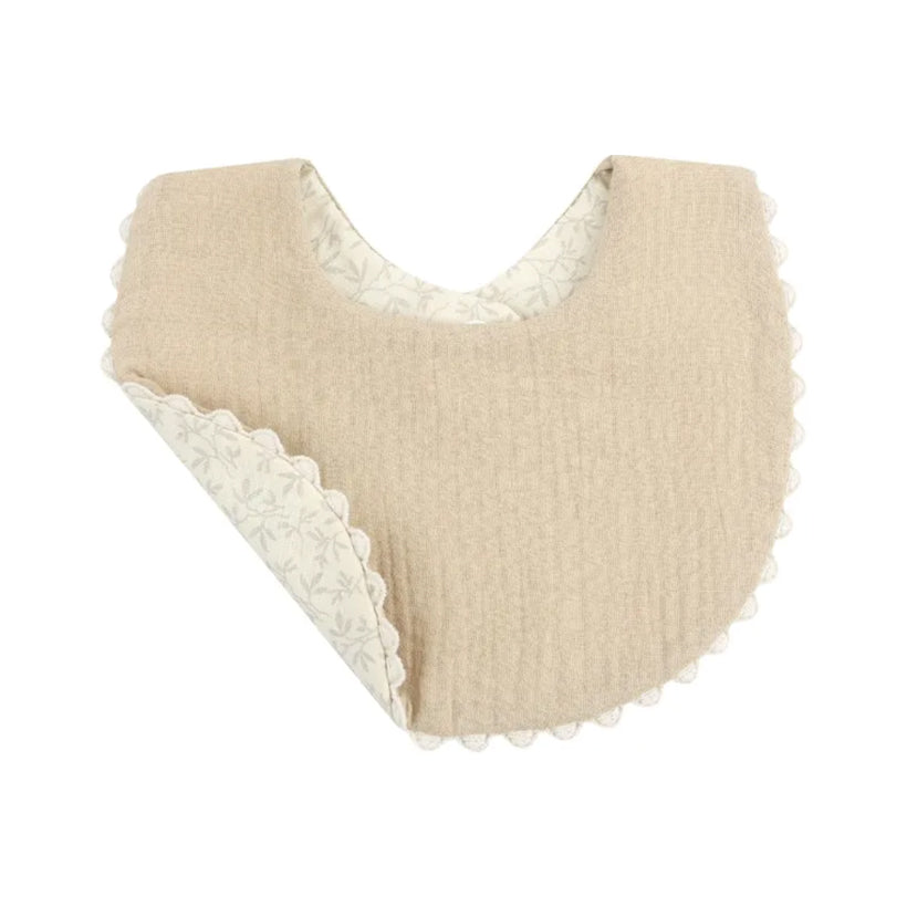 Floral Scallop Bib | Inna Carton